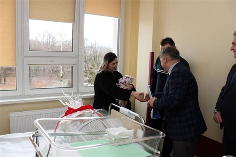 Urocza Dziewczynka Pierwszym Dzieckiem Urodzonym W Szpitalu Powiatowym W Limanowej W Roku