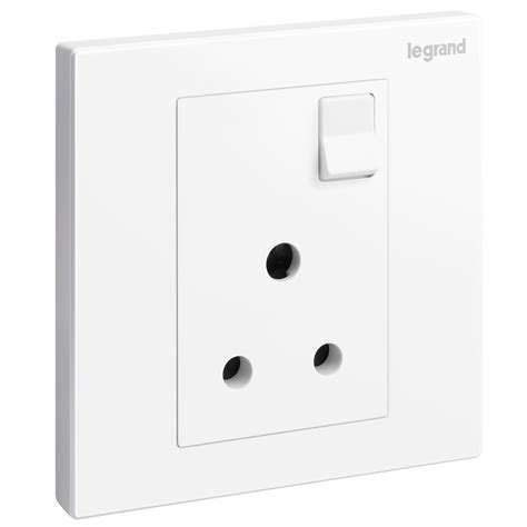 Galion 1 Gang British Standard Switched Single Pole Socket Outlet