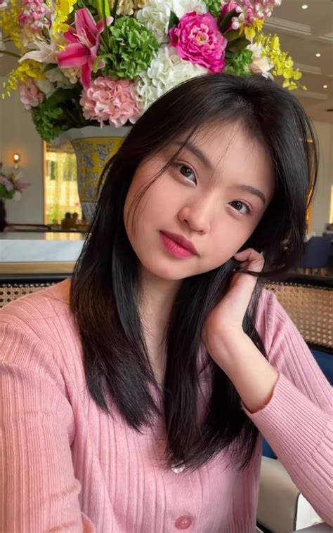 Diinjak Injak Oleh 2 Gadis Kecil Cerita Sex