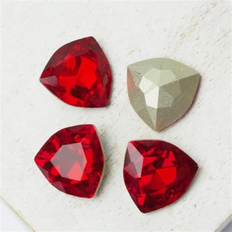 Mm Trillion Triangles Glass Cabochon Light Siam X Pc S
