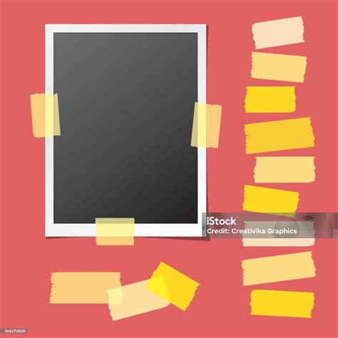 끈적 끈적한 테이프 조각 컬렉션이있는 사실적인 사진 프레임 건설 프레임에 대한 스톡 벡터 아트 및 기타 이미지 건설 프레임