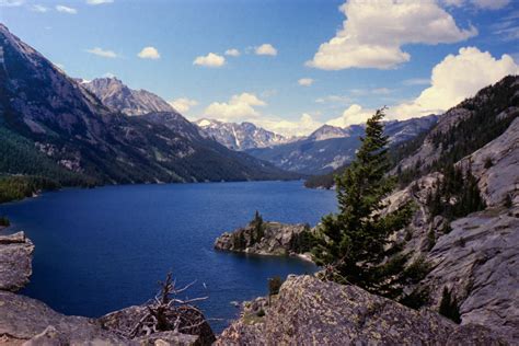 15 Photos And Tips For Hiking Mystic Lake Montana Field Mag