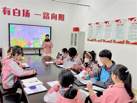 国培归来话感受 分享交流共成长——白扬友谊幼儿园开展教师国培返岗交流 校园新闻 白水教育综合服务