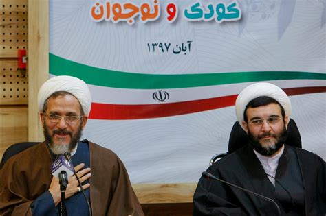 تقدیر از مروجان عرصه ادبیات پایداری کودک و نوجوان خبرگزاری آنا