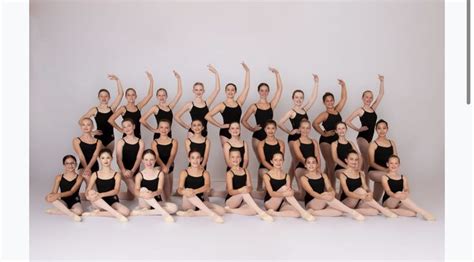 Pin By Shauntell Schwartz On Dance Picture Poses 2022 Dance Picture