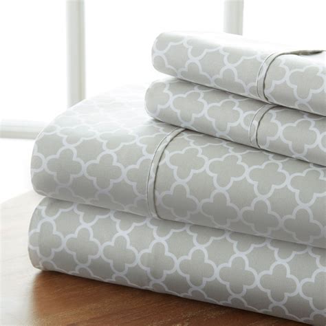 Lily Patterned 4 Piece Sheet Set