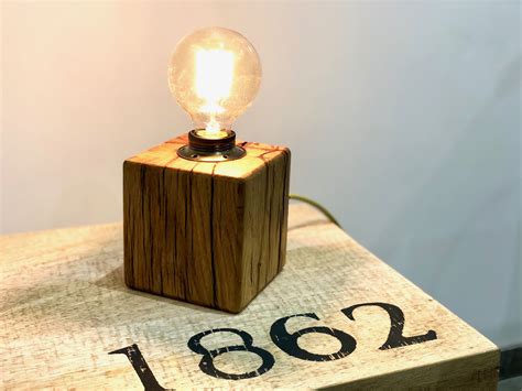 Lampe Cube En Bois De Chêne 11 Cm Ou 15 Cm Atelier Quinquete