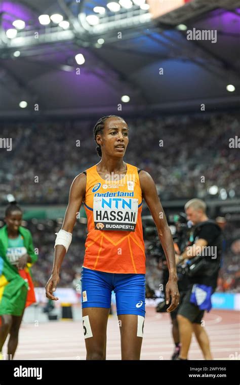 Sifan Hassan Celebrating His Medal With The Flag In The Budapest 2023