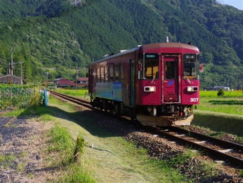 長良川鉄道 ナガラ307 みなみ子宝温泉駅 鉄道フォト写真 拡大 by 急行うわじまさん レイルラボ RailLab