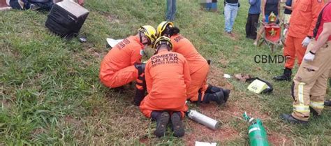 Motociclista morre após colidir poste no Recanto das Emas Jornal