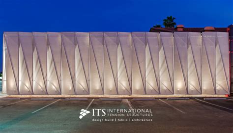 Facing A New Dynamic Architectural Fabric Facades