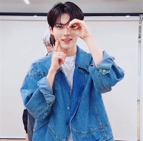 잡담 성한빈 뜬거 지금 봄 인스티즈instiz 연예 카테고리