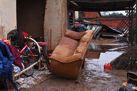 Suben A 148 Los Muertos Por Las Inundaciones En El Sur De Brasil Ey