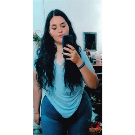 Laura De La Cruz Lauuu On Threads