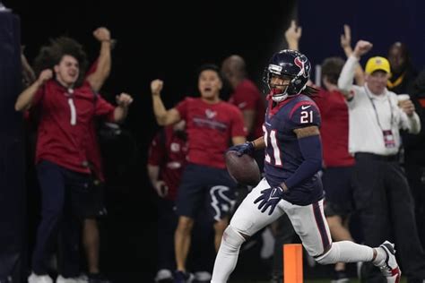 Veteran Corner Former Texans Team Captain Steven Nelson Retires From