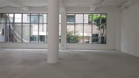 강남 신사동 압구정로데오역 10분 1층 층고 45미터 65평 갤러기 전시장 임대 관련 사진전송용 관리번호 00701