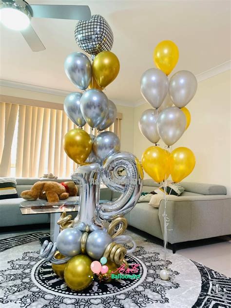 Number 19 Design With Chrome Helium Balloon - A&E BalloonArt
