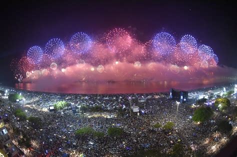 Practical Guide To Celebrate New Years Eve In Copacabana Rio By Cariocas