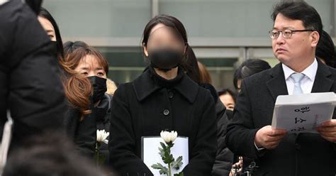 사진 주호민 아들 정서학대 혐의 특수교사 항소 전 기자회견
