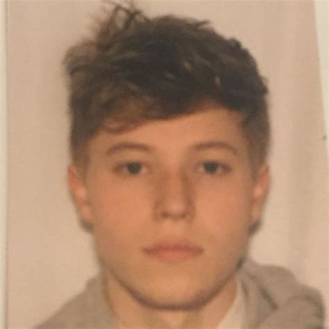 Daniel Haslam Sales Advisor River Island Linkedin