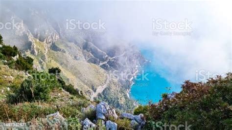 포지 타노 의 해안 도로에서 공중 전경 0명에 대한 스톡 사진 및 기타 이미지 Istock