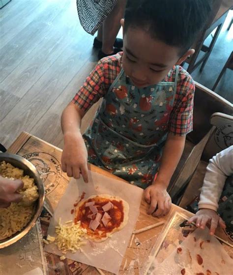 小小春jasper下廚了，簡直是優質小男友 每日頭條