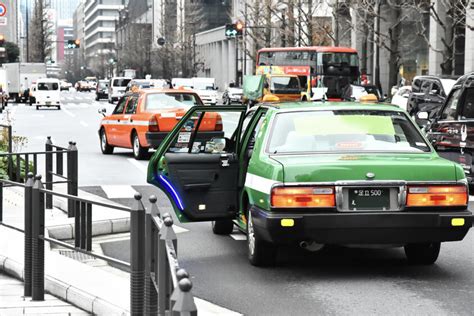 目立つ高齢タクシー運転士の事故！ だが年齢よりも「悟りを開けるか」がタクシーの安全性に大きく影響するweb Cartop Goo ニュース