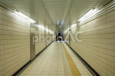 地下道 No 25179894写真素材なら写真AC無料フリーダウンロードOK