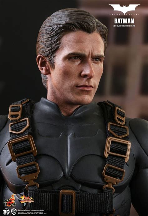 Batman Aus Dem Blockbuster Batman Begins Von Hot Toys Mms595