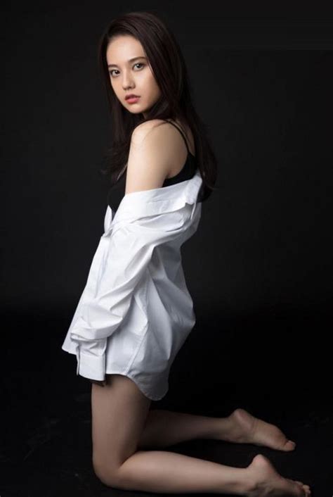 Peiyao Jiang S Feet