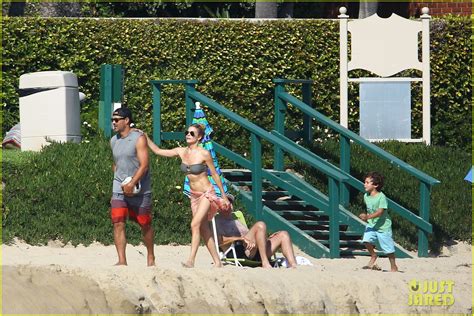 Leann Rimes Bikini Beach Babe With Shirtless Eddie Cibrian Photo 2701506 Bikini Brandi