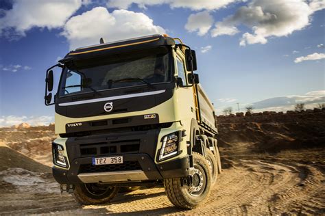 Automonthly We Got All The News Of The Auto Industry Including Trucks