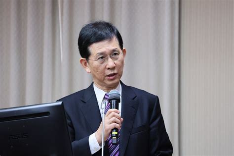 社群平台未落實廣告實名制 數發部長黃彥男：將裁罰臉書2案 風傳媒