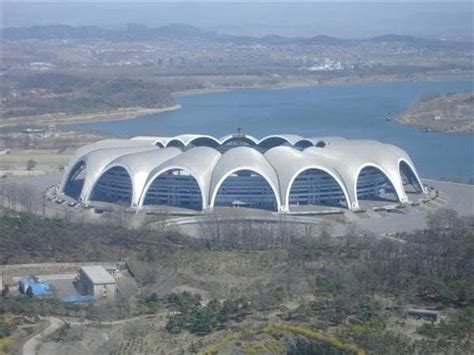 Kultni stadioni Najveći stadion na svijetu je nogometplus net