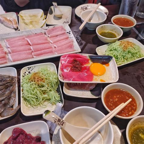 รูป สุกี้ดารา ลาดกระบัง