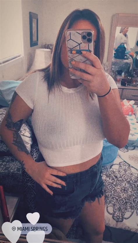 Exploding On Her Bra  Rcumonbras