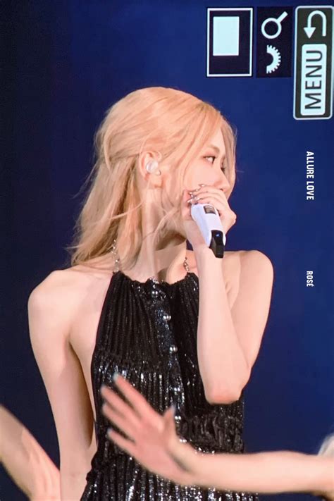 𝐚𝐥𝐥𝐮𝐫𝐞 𝐥𝐨𝐯𝐞 On Twitter 221016 Born Pink 블랙핑크 로제 Blackpink RosÉ
