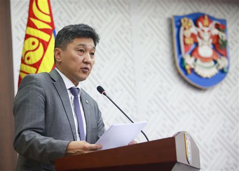 Жилийн дотор хадгаламжаа ТЭРБУМ төгрөгт хүргэсэн Ц Тулгыг саатуулжээ