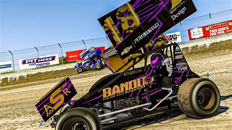 Wall Claims Leader At Limaland IRacing Sprint Cars Grand Champion