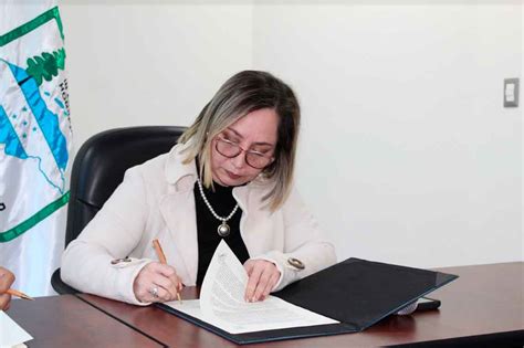 FIRMA DE CONVENIO ESPECÍFICO DE COOPERACIÓN ENTRE LA UNIVERSIDAD