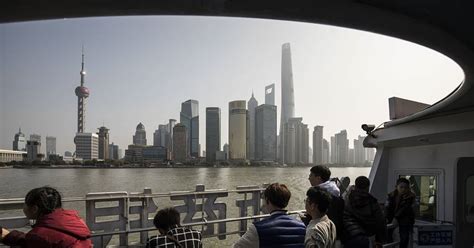China Moves Cautiously In Face Of Economic Slowdown Wsj
