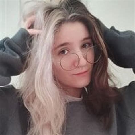 Holy Steel Cam Girl Free Live Sex Show By Holy Steel At