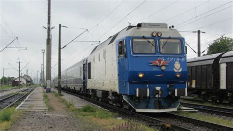 Romania Cfr Railways Class 65 Gm Diesel Departs Vintu De Jos Station