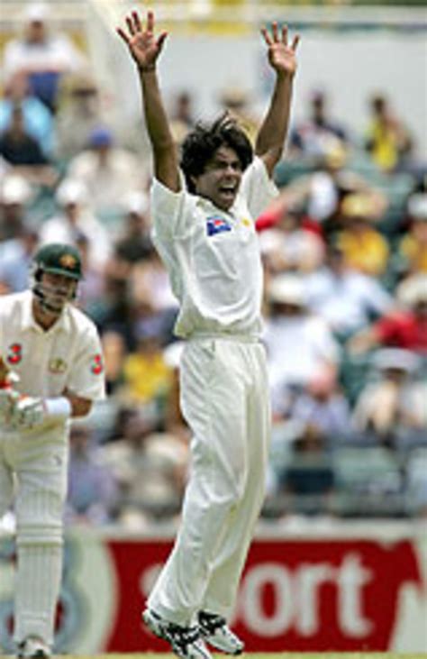 Mohammad Sami Appeals For A Leg Before Decision