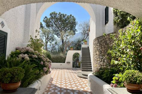 10 Dishes You Must Try In Capri Giadzy