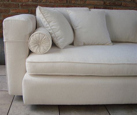 Muebles Millenium Sillón de Cuerpos Completo Fabricado en Tela Color Crema