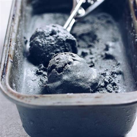 Black Sesame Ice Cream With Ice Cream Maker Or No Churn