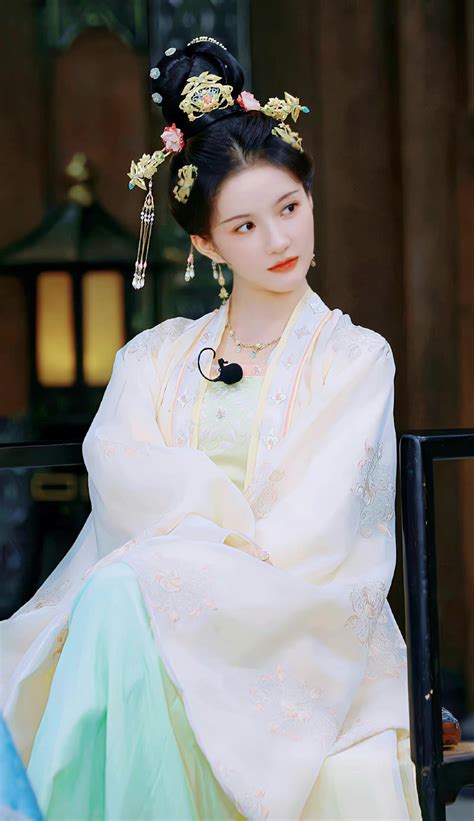 宁安如梦 刘些宁 沈芷衣 堆糖，美图壁纸兴趣社区