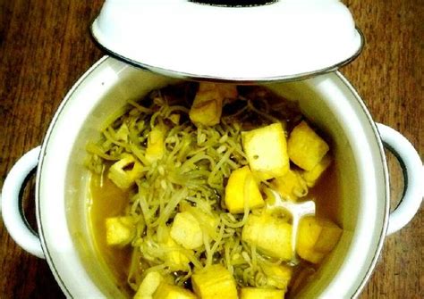 Resep Cah Kecambah With Tahu Kuning Ala Moppy Oleh Moppy Kawaii Cookpad