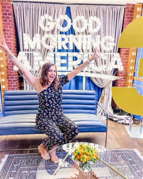 Paula Faris Feet